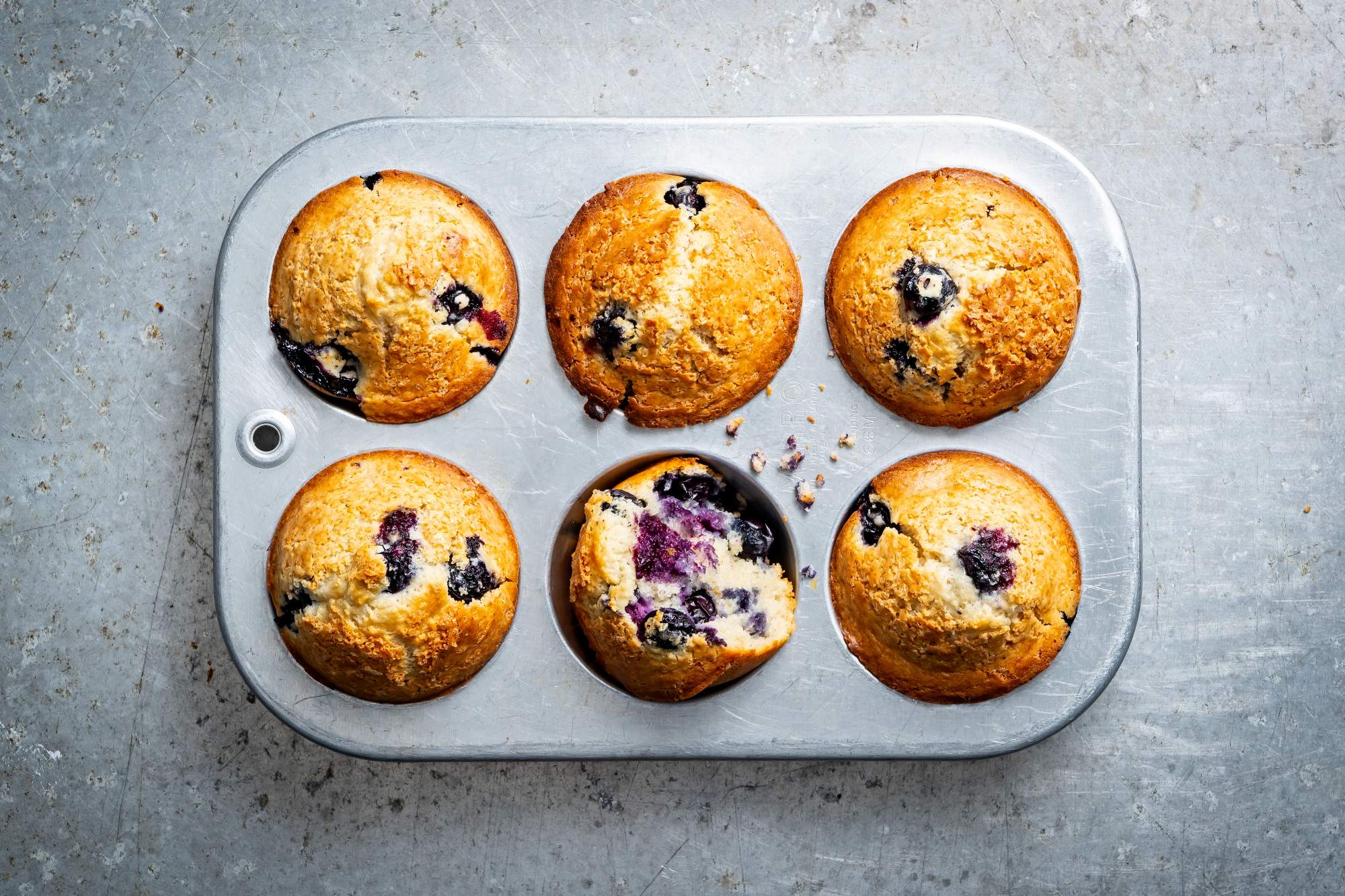 Solve Blueberry Muffins (4X bigger) jigsaw puzzle online with 600 pieces
