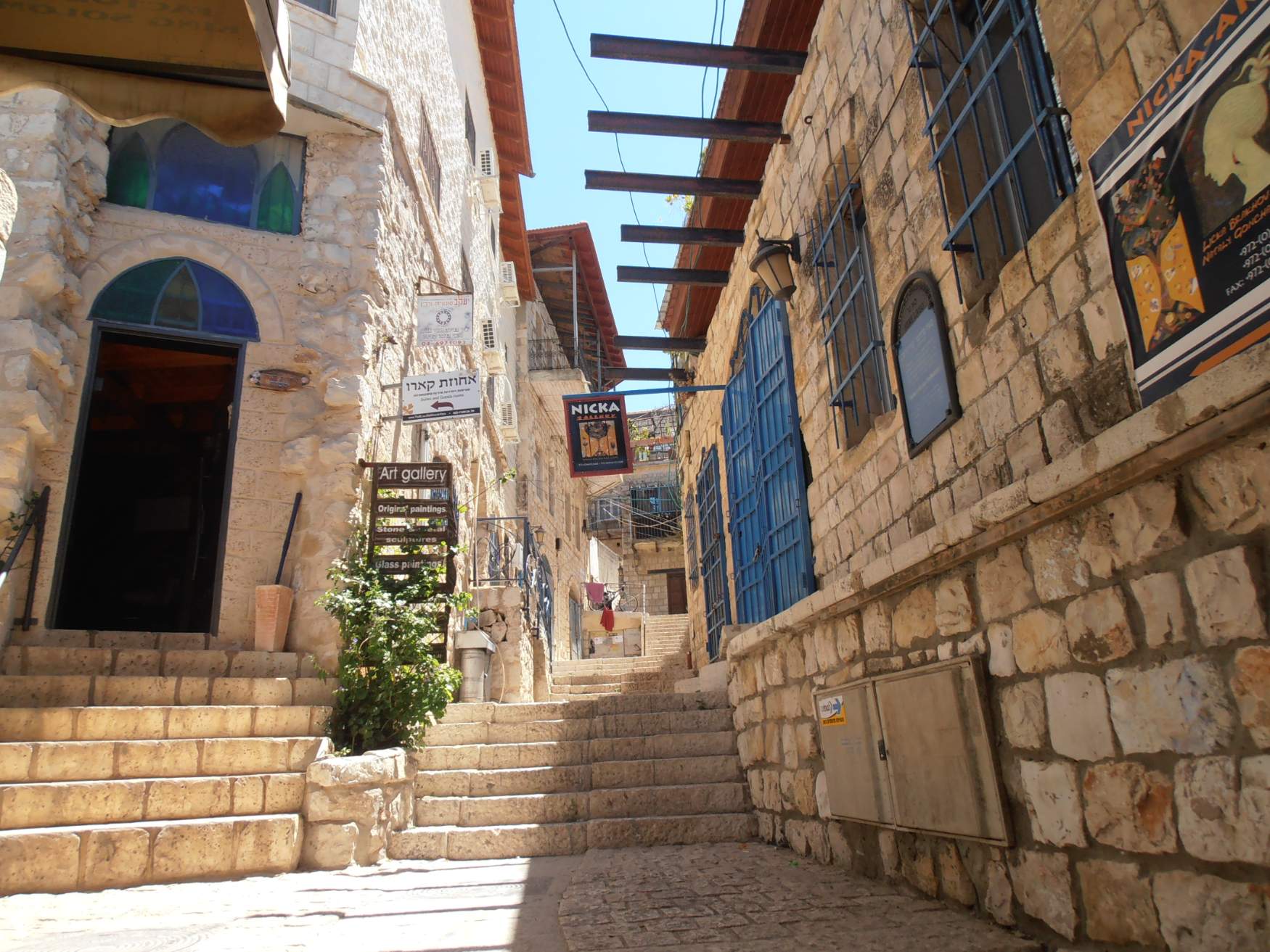 Solve Safad Israel jigsaw puzzle online with 154 pieces