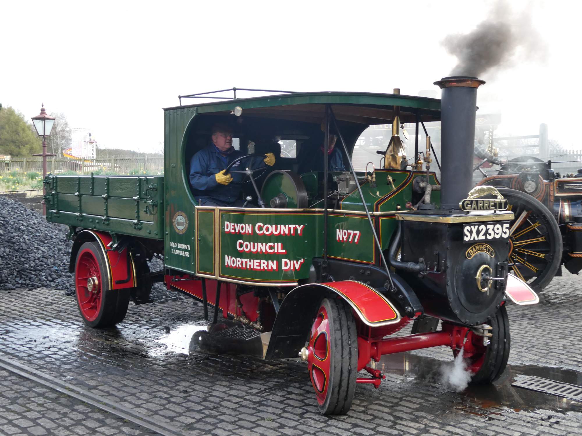 Solve Garrett Steam Wagon No.34932 jigsaw puzzle online with 300 pieces