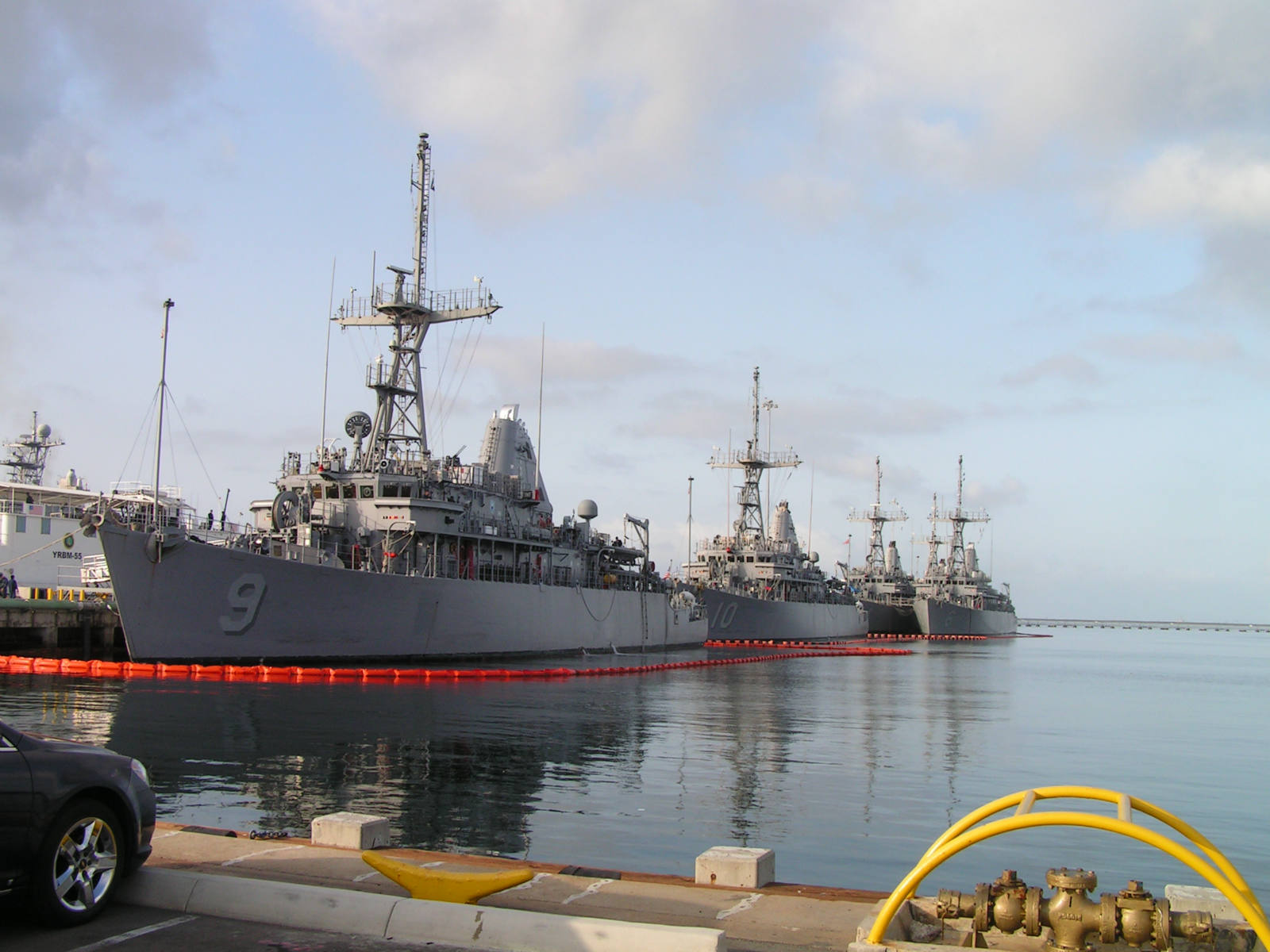 Solve USS Wadsworth Guided Missile Frigate (FFG-9) jigsaw puzzle online ...