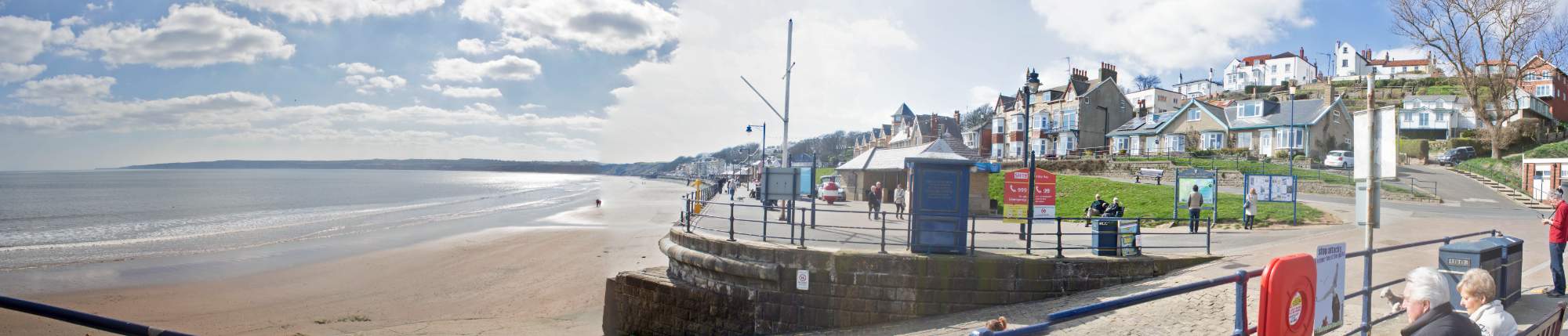 Solve Filey 28-03-2019 Cobble Landing bay and town seafront horizontal ...