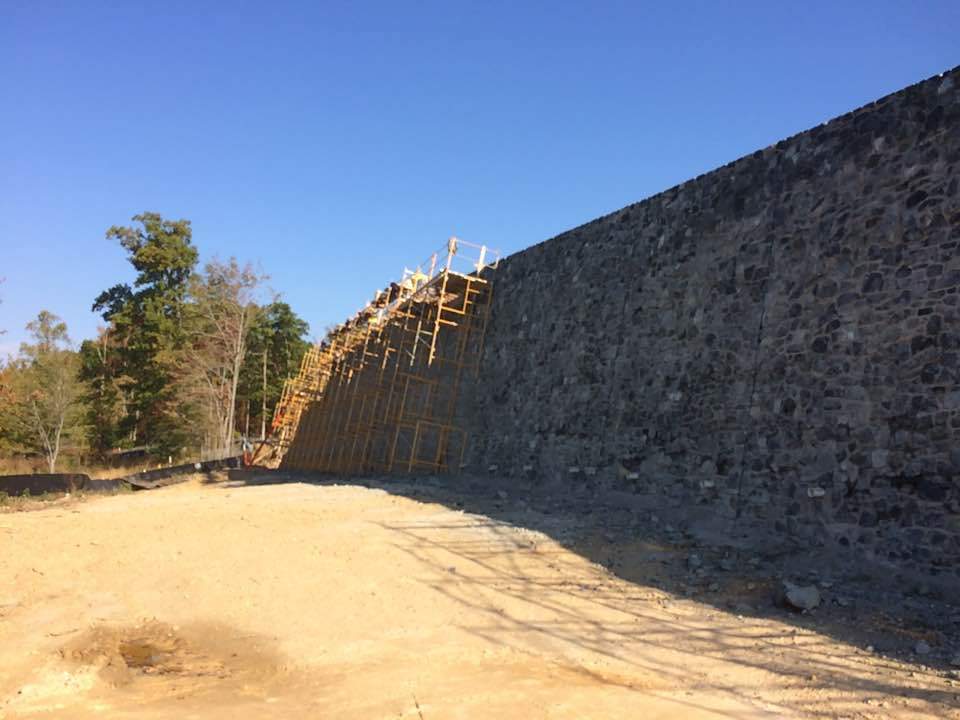 Solve 2016 Adventist Hospital, White Oak, Maryland, USA, retaining wall ...