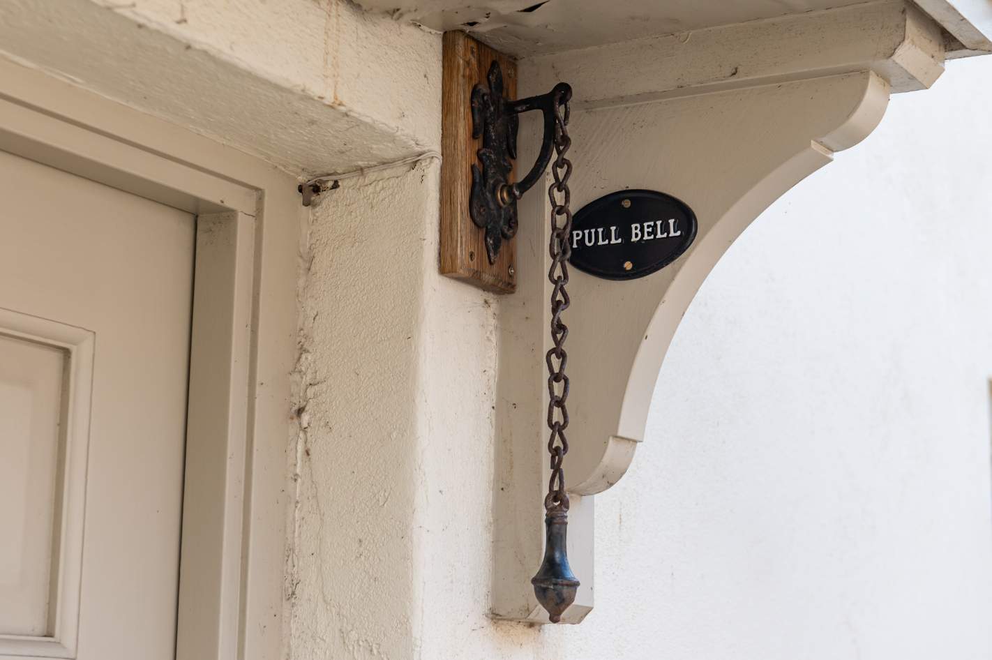 Solve Bell pull jigsaw puzzle online with 35 pieces