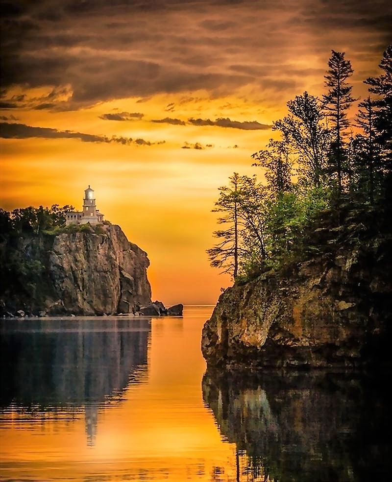 Solve Split Rock Lighthouse, Minnesota, USA jigsaw puzzle online with ...
