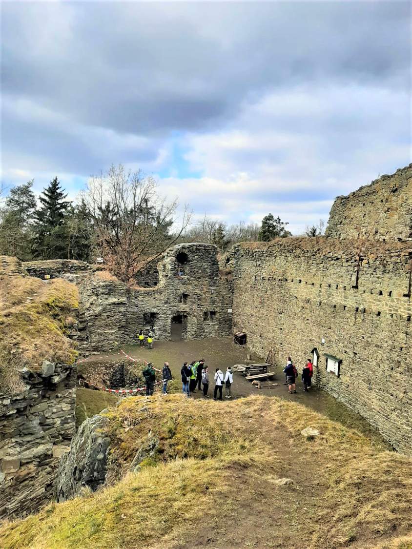 Solve Hrad Buben jigsaw puzzle online with 63 pieces