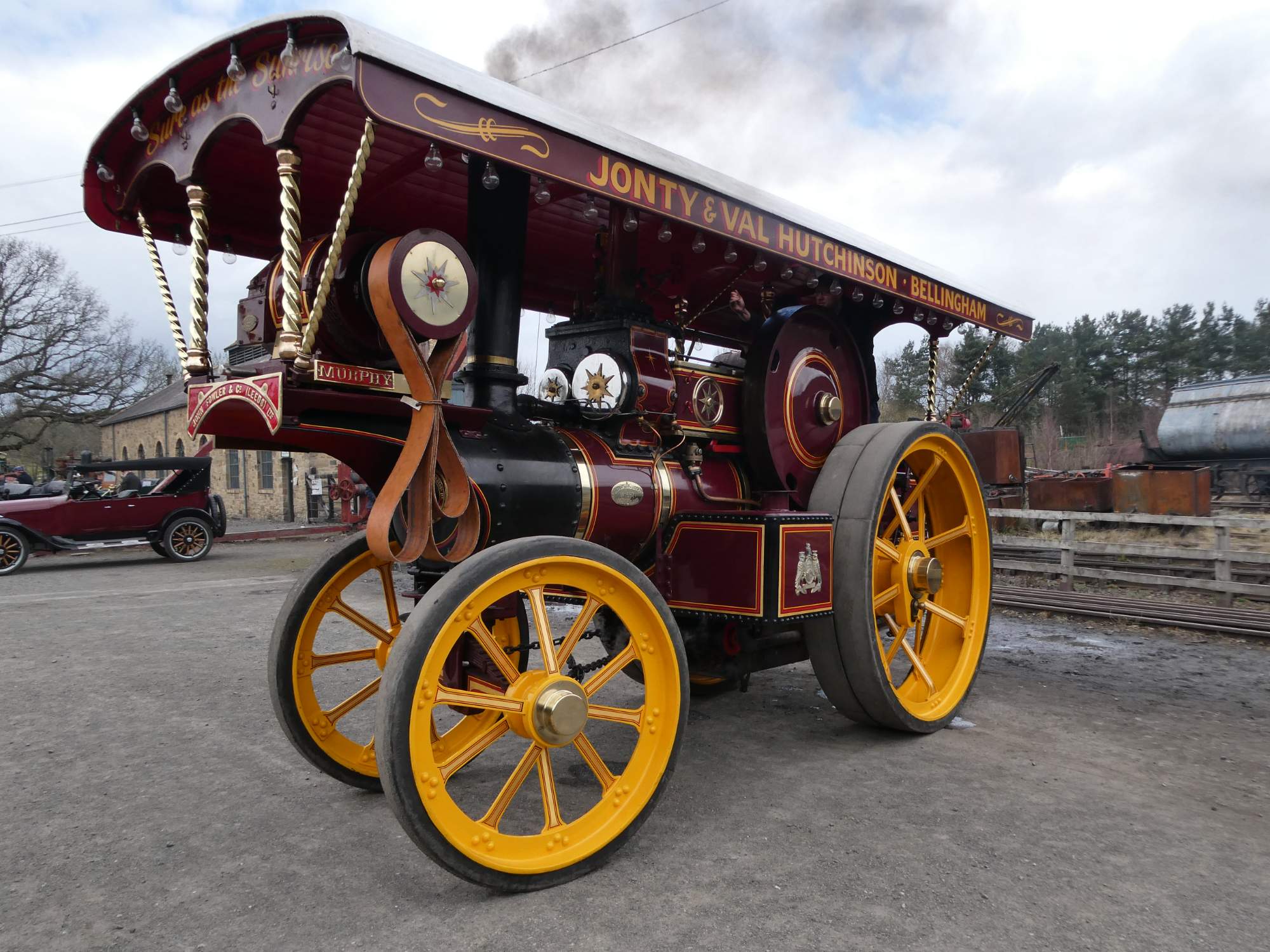 Solve Fowler Showman's Tractor 16971 "Murphy" jigsaw puzzle online with ...