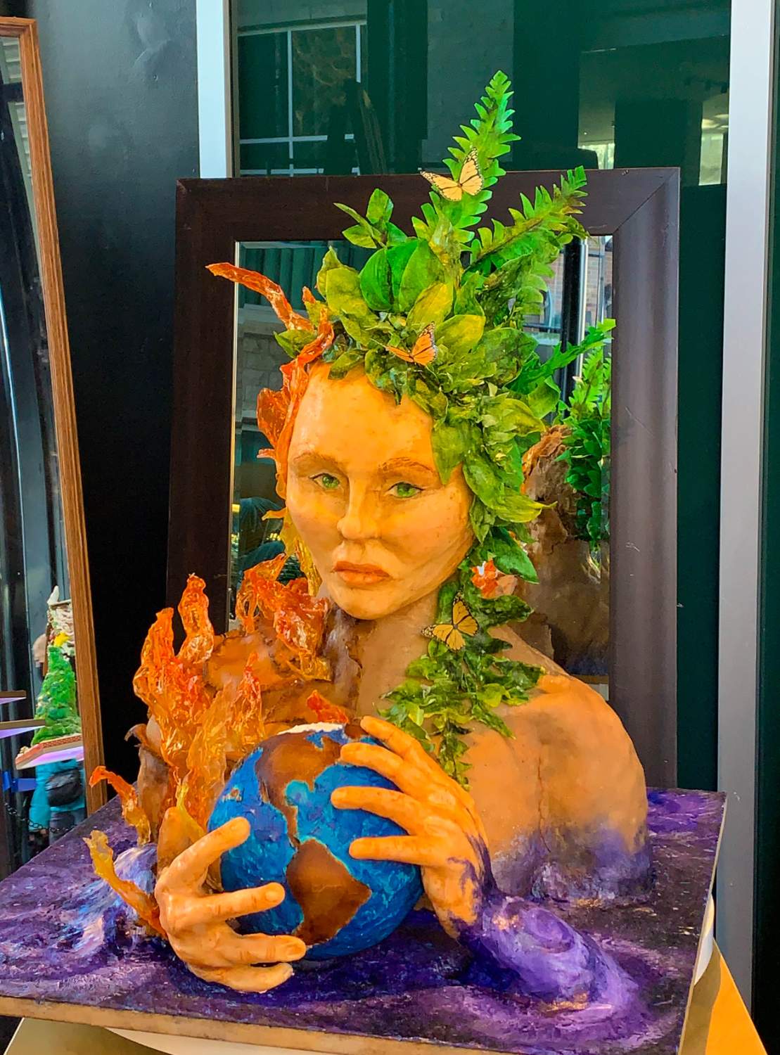 Solve Mother Earth? jigsaw puzzle online with 234 pieces