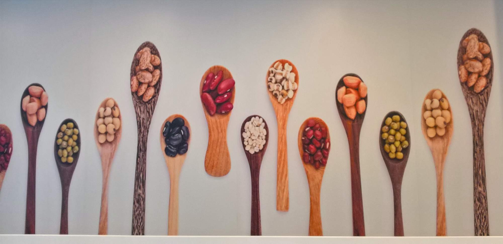 Solve SPOONS jigsaw puzzle online with 136 pieces