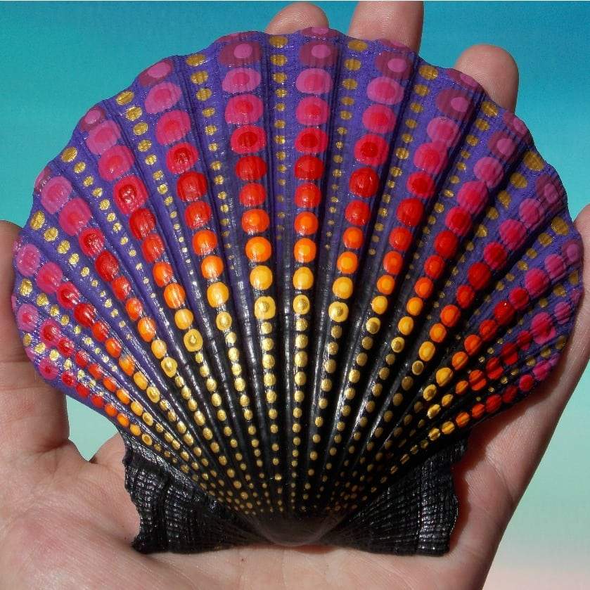 Solve Dot-Art-Shell jigsaw puzzle online with 144 pieces