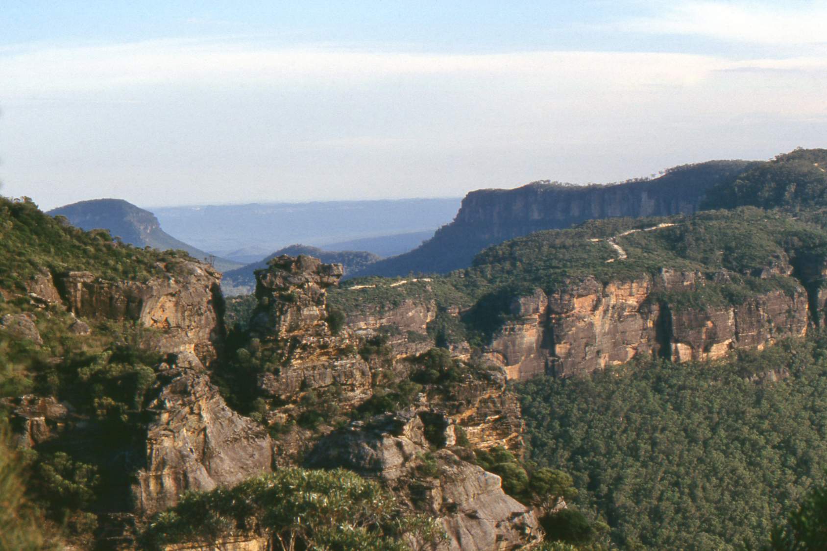 Solve Ridge road jigsaw puzzle online with 126 pieces