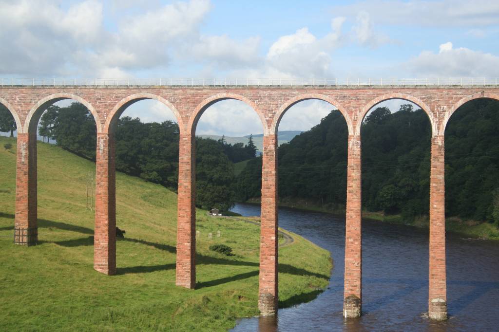 Solve Now That s A Viaduct Jigsaw Puzzle Online With 70 Pieces solve-now-that-s-a-viaduct-jigsaw-puzzle-online-with-70-pieces