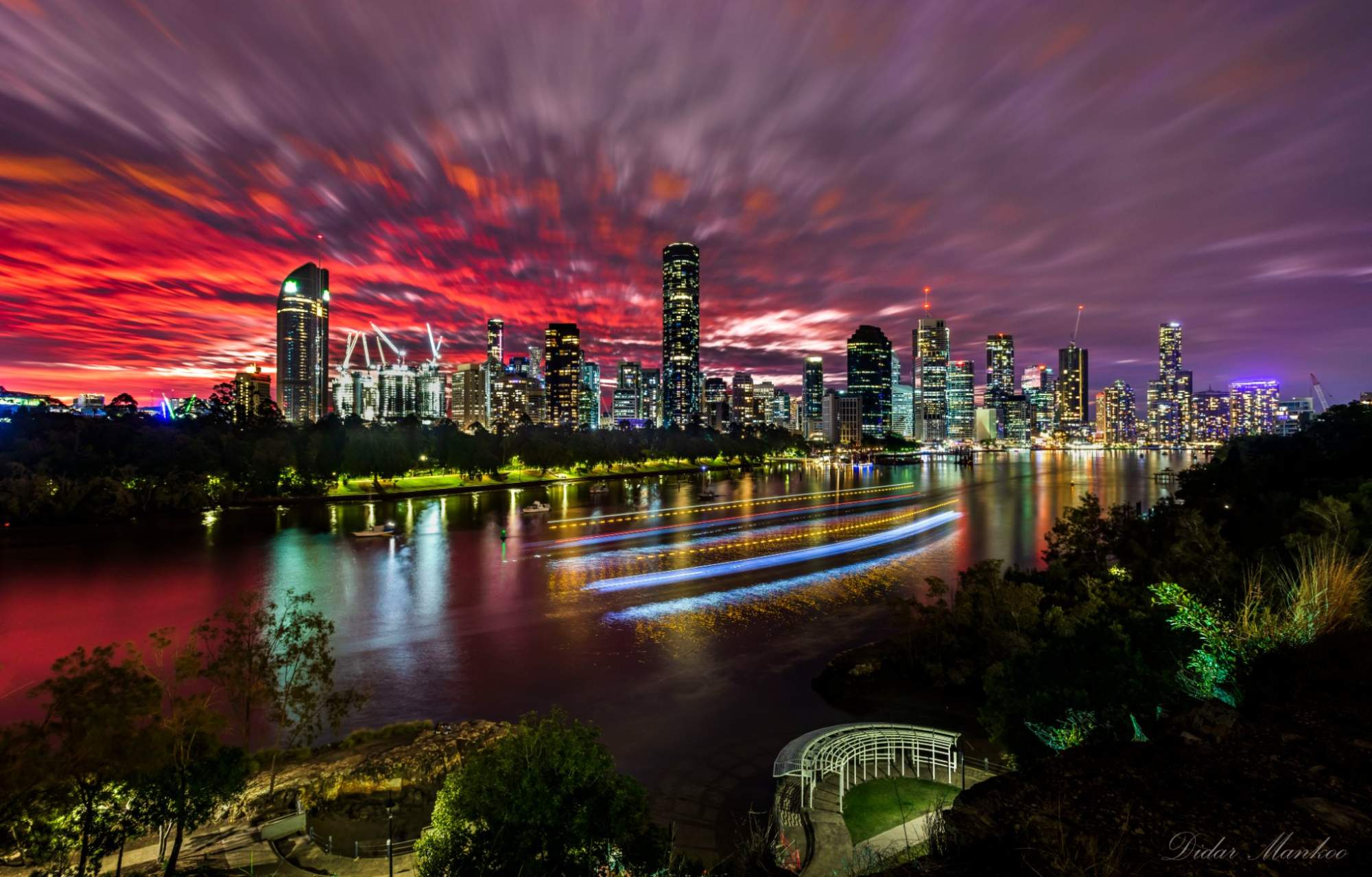 Solve Fiery sunset in Brisbane City jigsaw puzzle online with 176 pieces