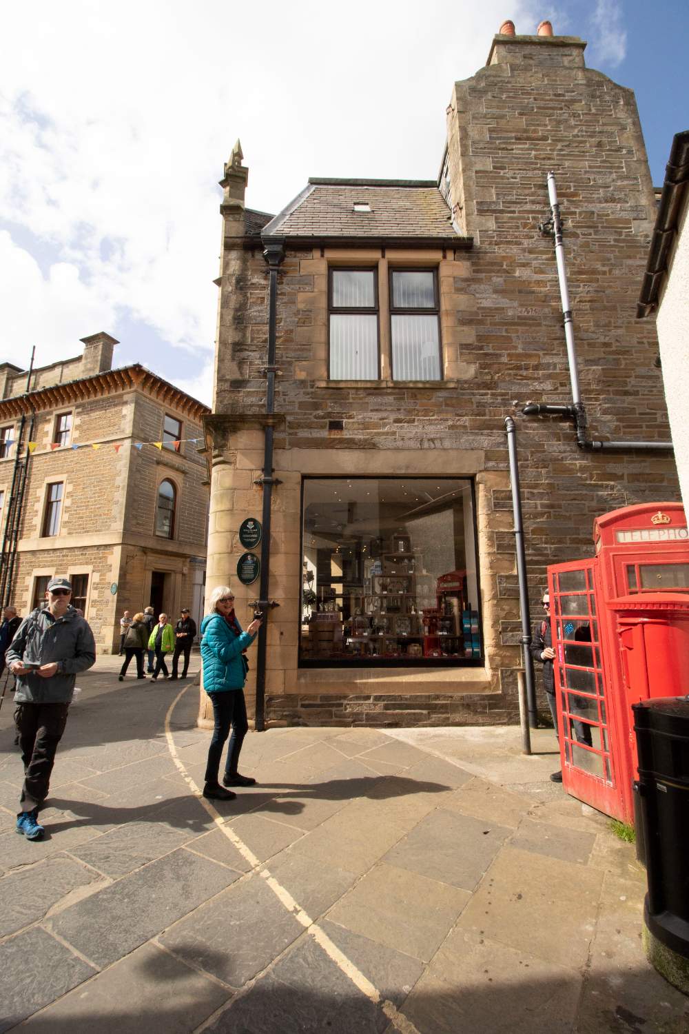 Solve Kirkwall 10-06-2022 Robert Rendall's 1898–1967 home 01 jigsaw ...