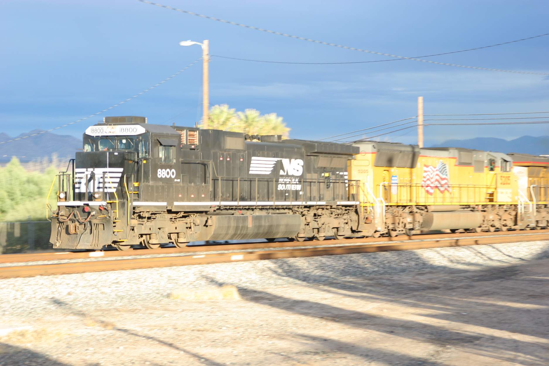 Solve NS 8800 jigsaw puzzle online with 150 pieces