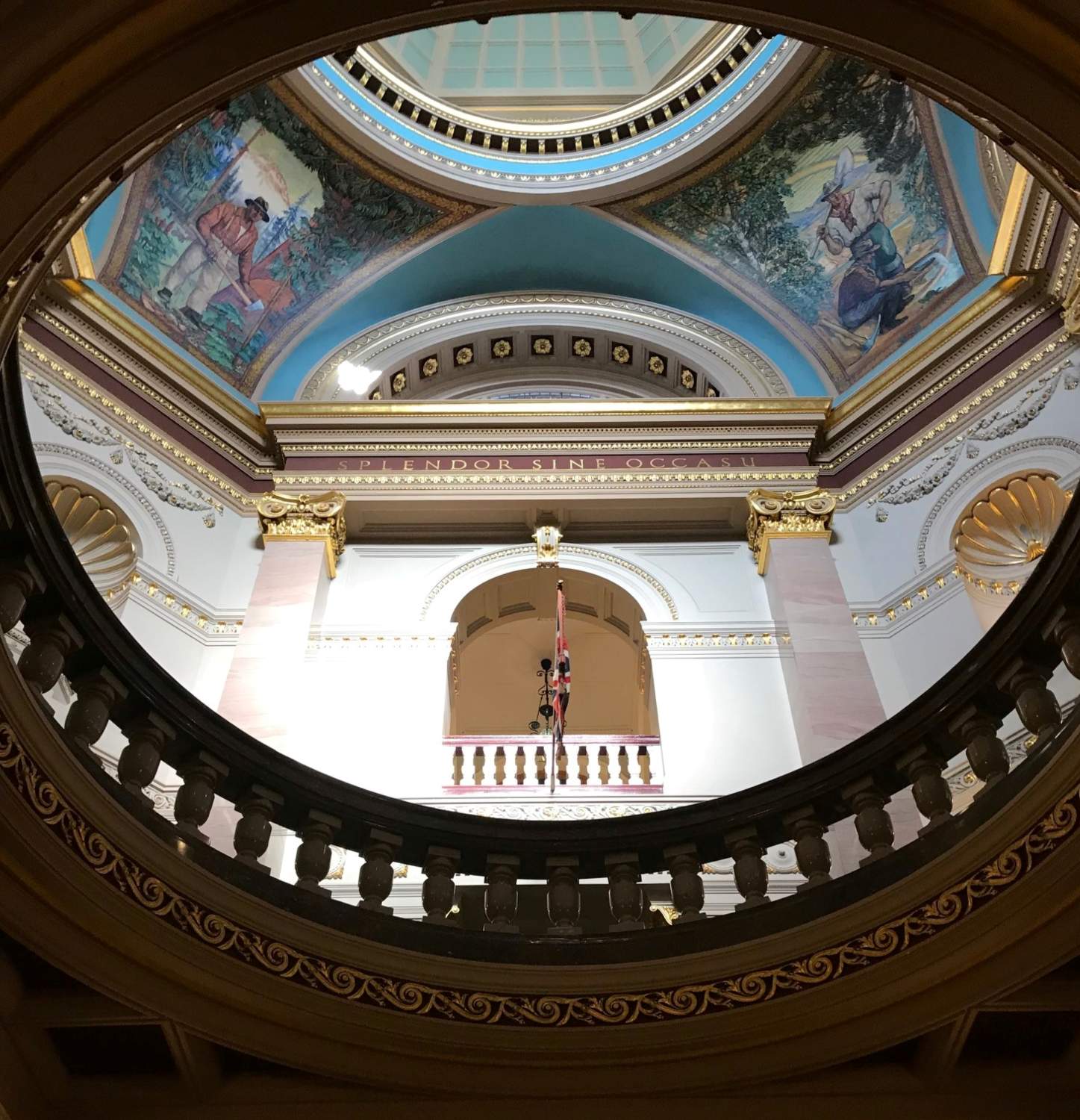 Solve Rotunda, Parliament Building, Victoria, B.C. (large) jigsaw ...
