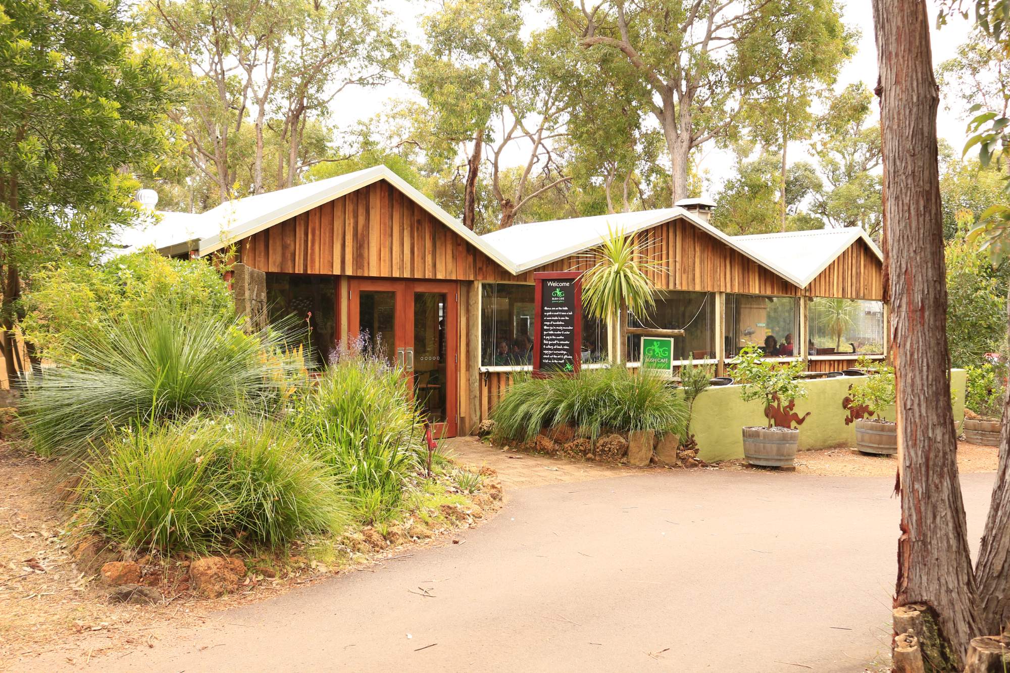 Solve Goanna Gallery & Bush Cafe, Quindalup near Dunsborough Western ...