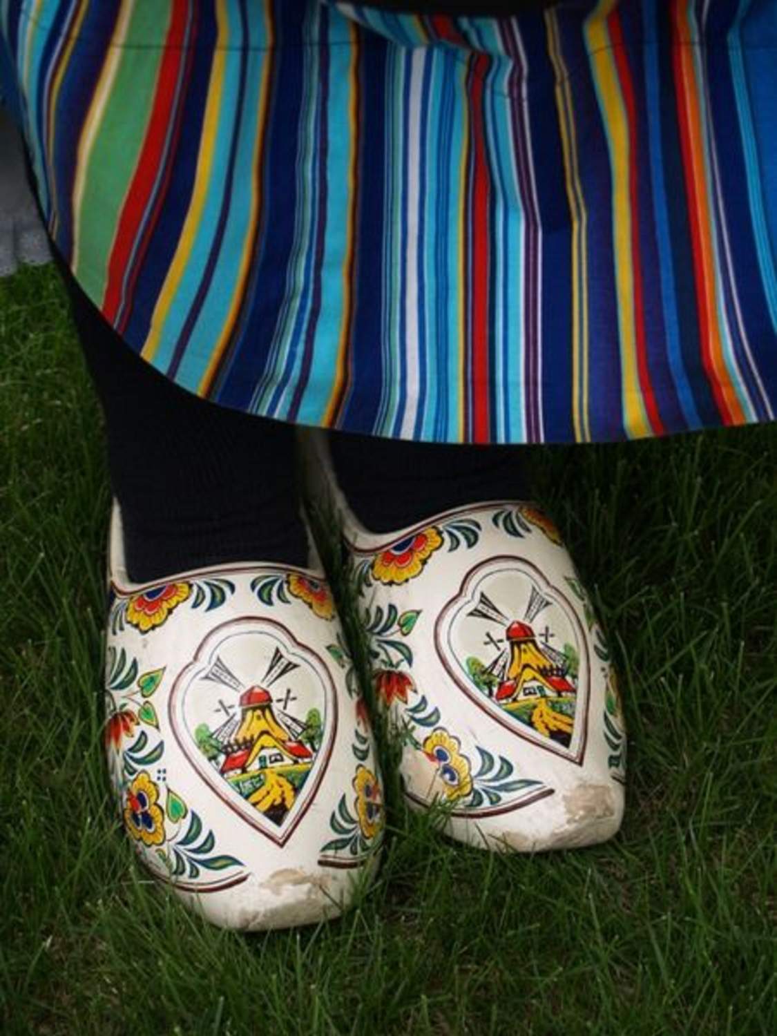 Solve Dutch wooden clogs jigsaw puzzle online with 266 pieces