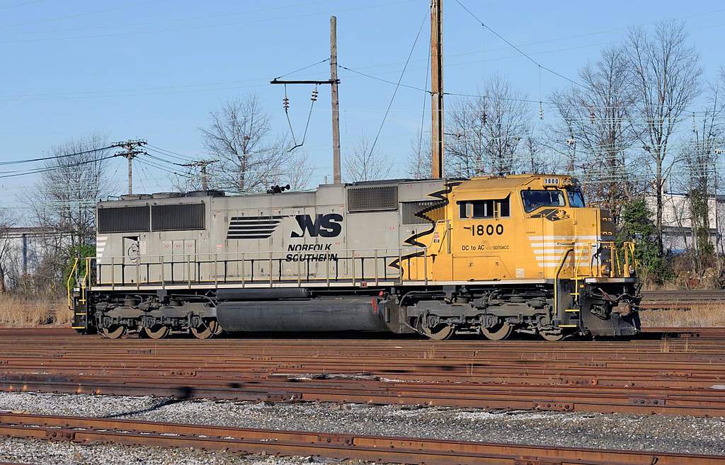 Solve ns#1800 emd sd70acc jigsaw puzzle online with 126 pieces