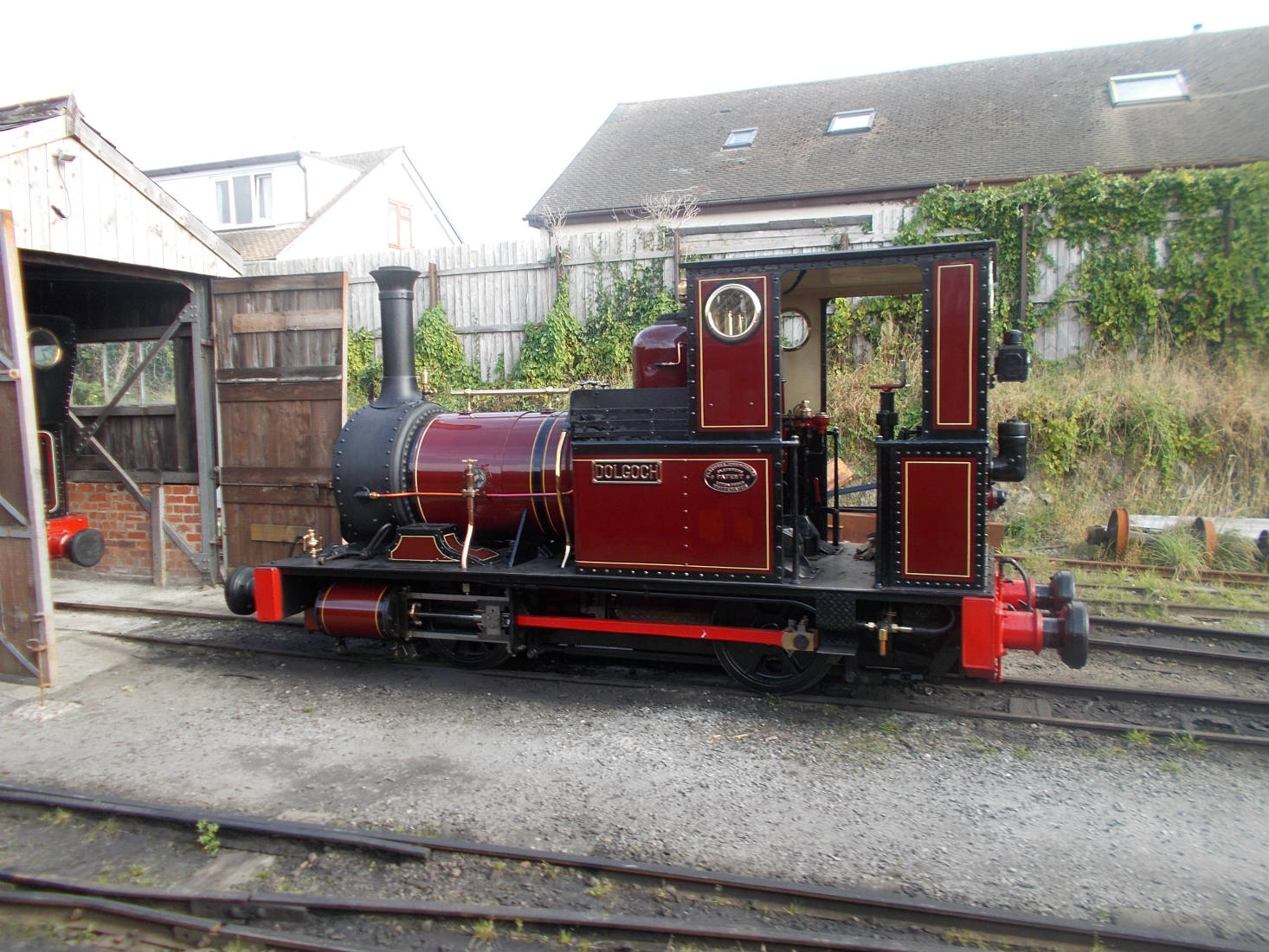 Solve talyllyn engine jigsaw puzzle online with 165 pieces