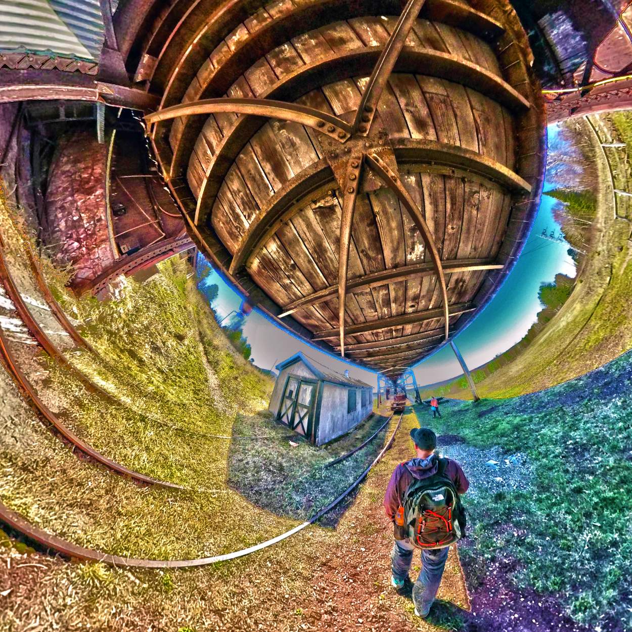 Solve Into the Mining-verse jigsaw puzzle online with 100 pieces