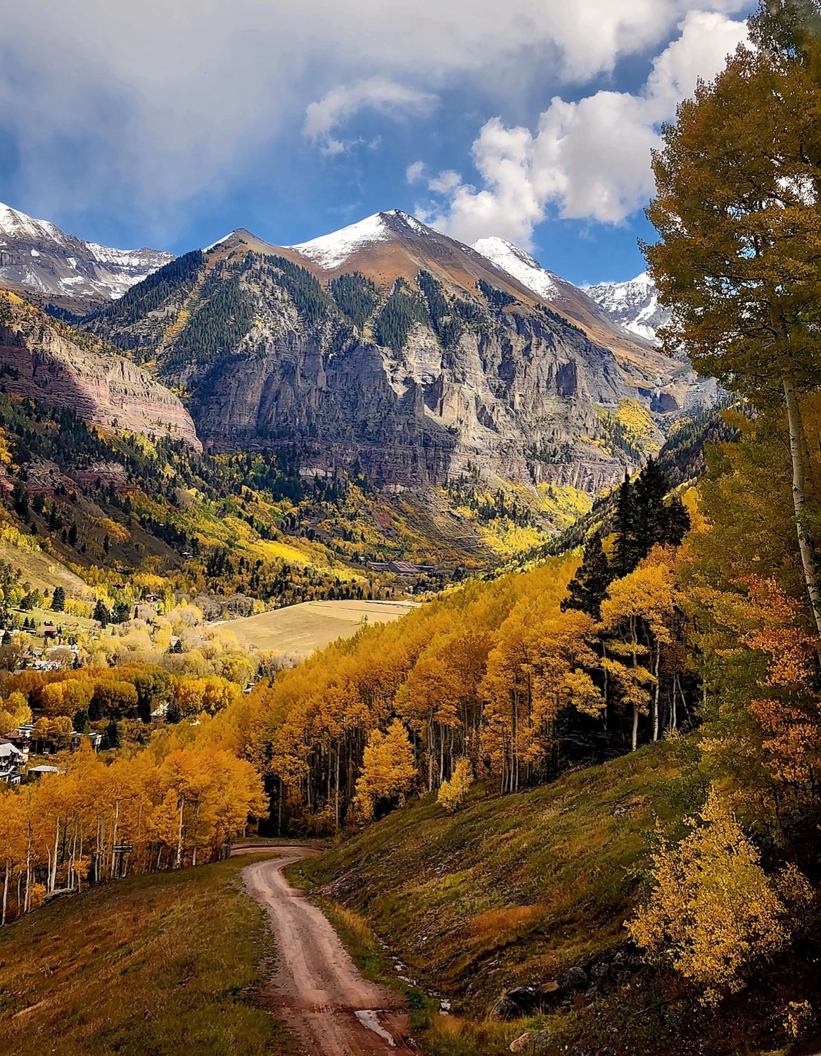 Solve Telluride, Colorado, USA. jigsaw puzzle online with 180 pieces