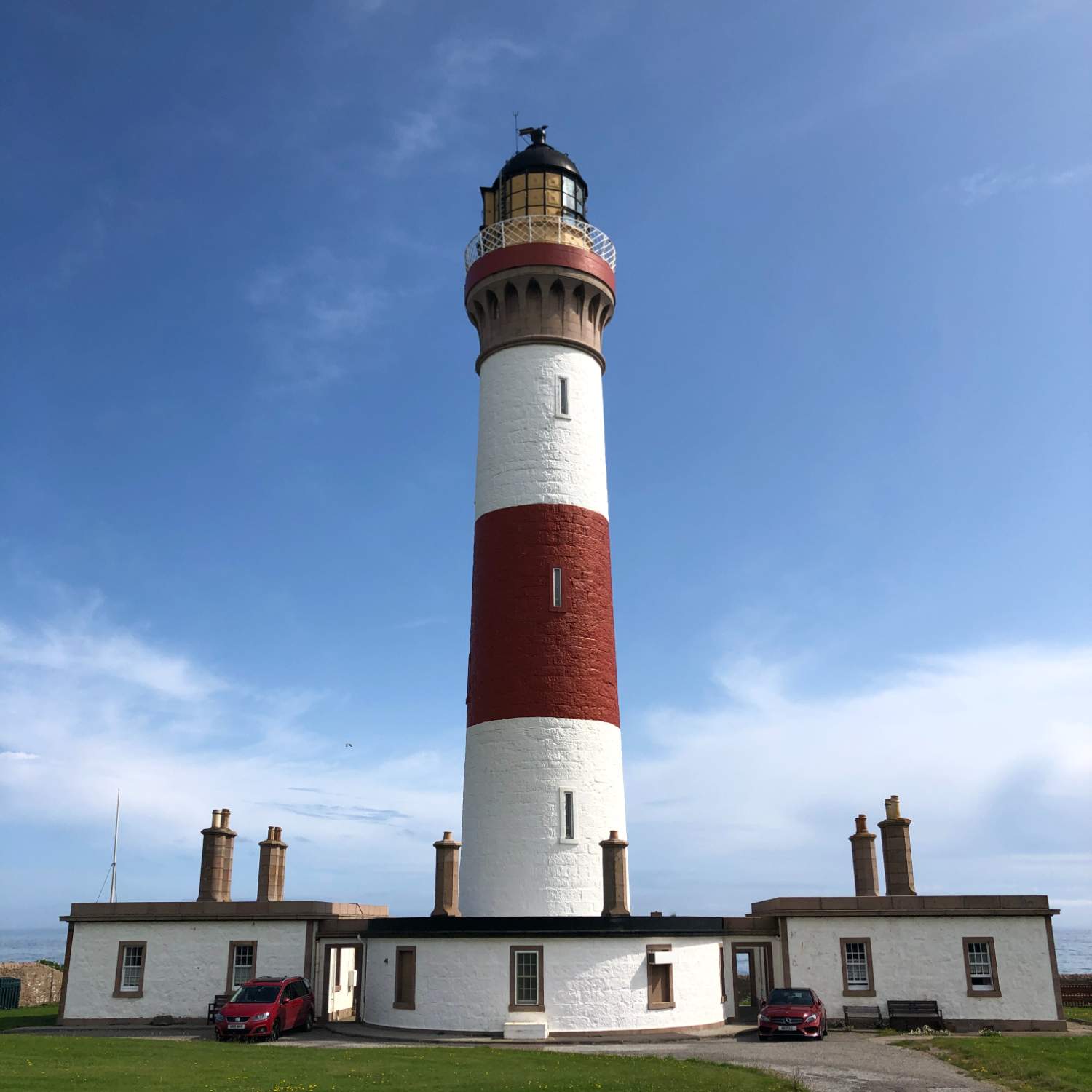 Solve Buchanness Lighthouse, Boddam, Peterhead, Scotland, UK jigsaw ...