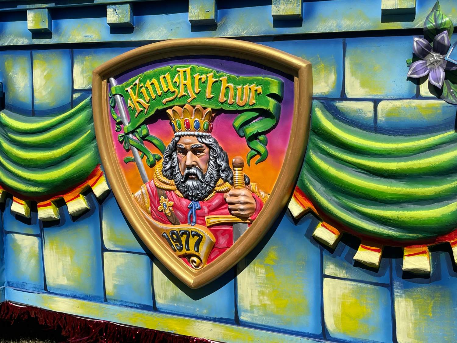 Solve The Knights of King Arthur jigsaw puzzle online with 63 pieces