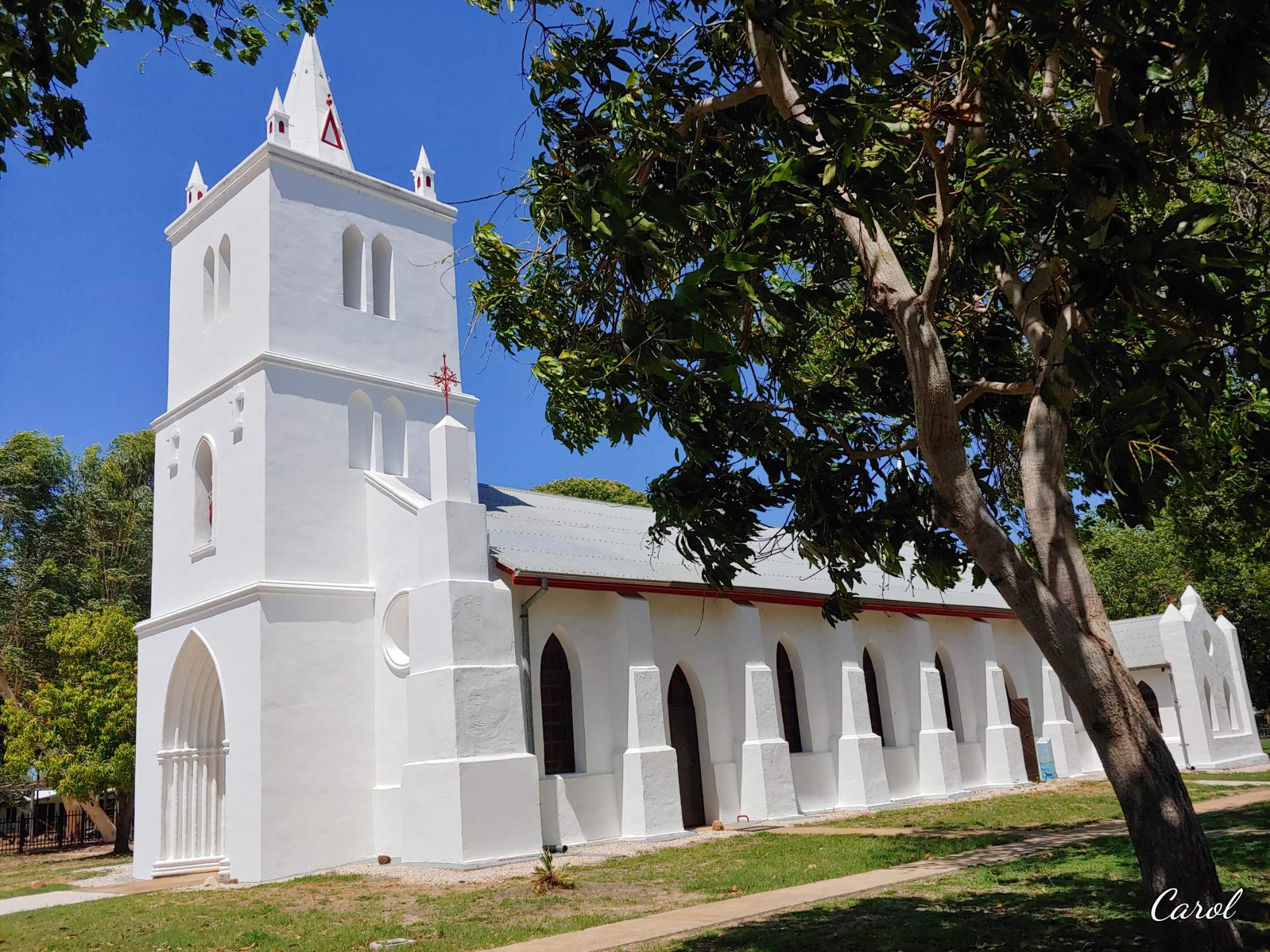 Solve Beagle Bay, WA jigsaw puzzle online with 336 pieces