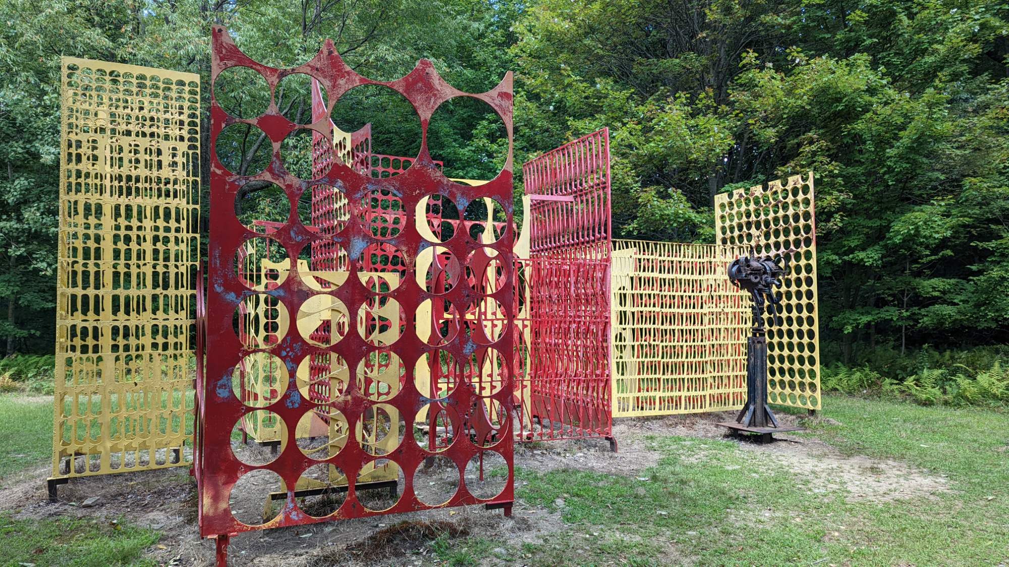 Solve Sculpture jigsaw puzzle online with 170 pieces