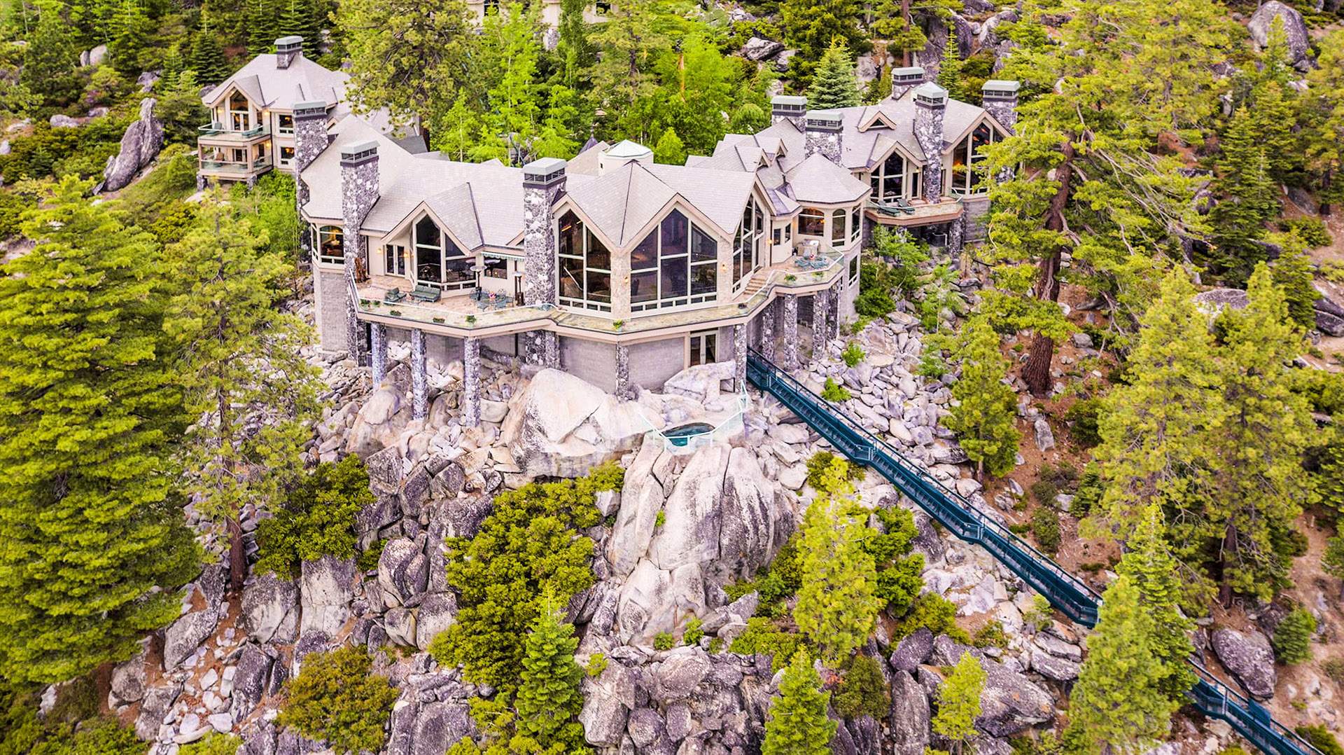 Solve Most Expensive Home On Lake Tahoe jigsaw puzzle online with 209 ...