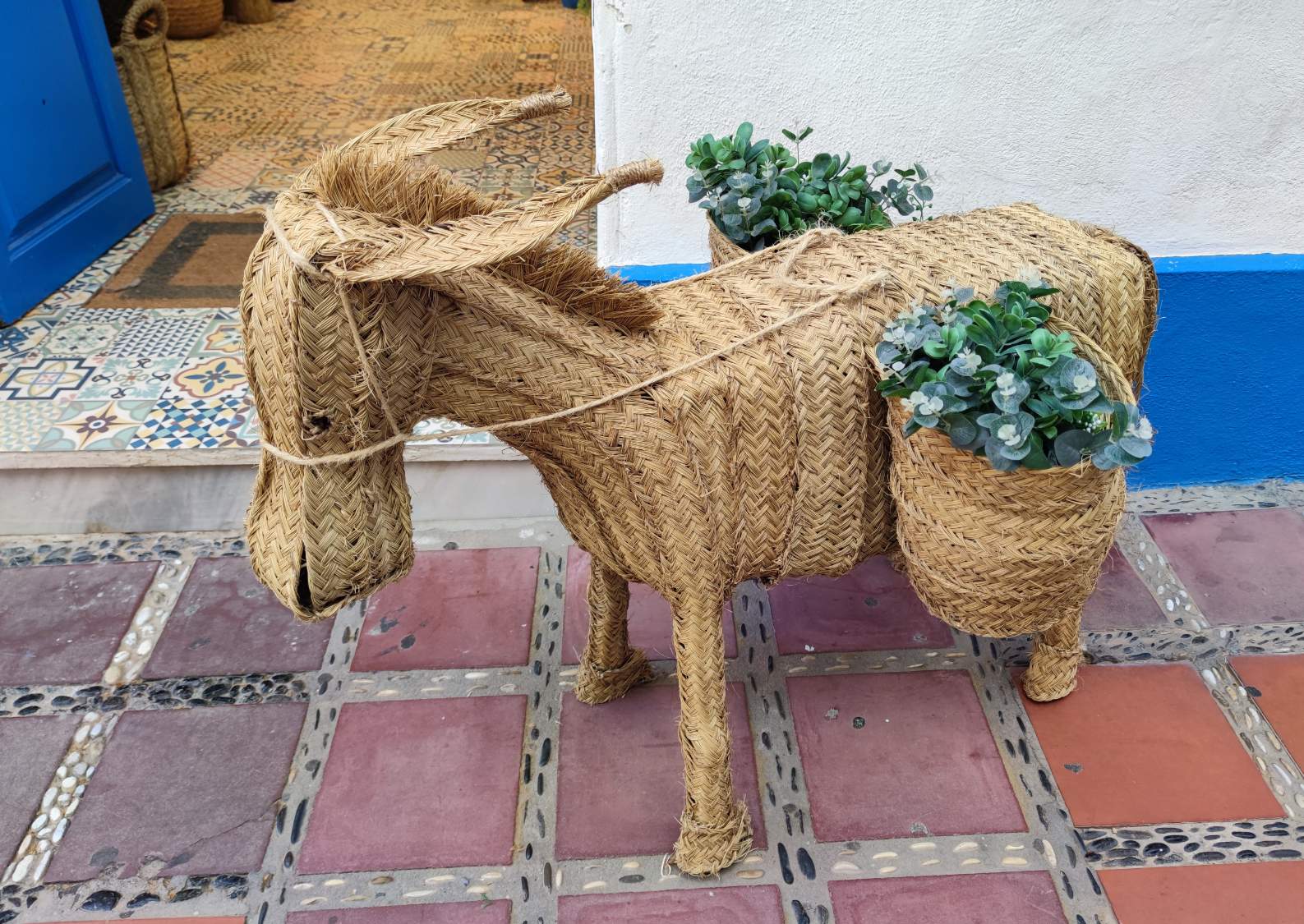 Solve Rattan Wicker Donkey jigsaw puzzle online with 117 pieces