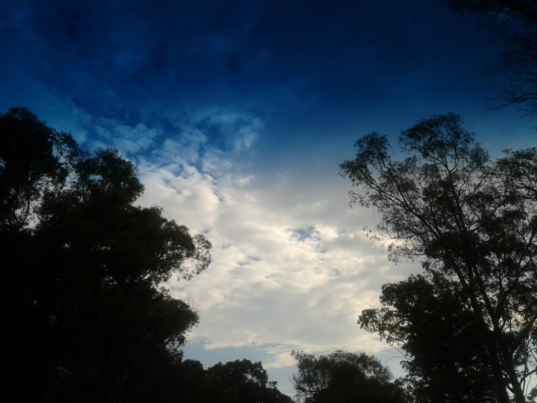 Solve Blue Sky with Clouds!! jigsaw puzzle online with 30 pieces
