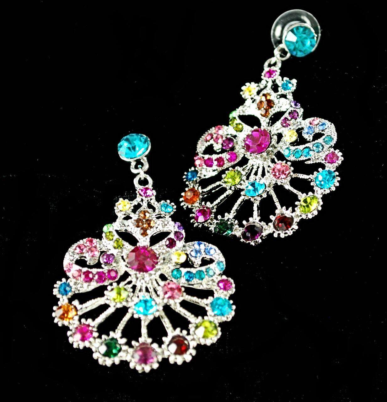 Solve Bright Bling jigsaw puzzle online with 169 pieces