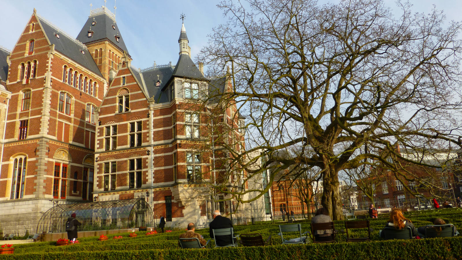 Solve Amsterdam Rijksmuseum garden jigsaw puzzle online with 144 pieces