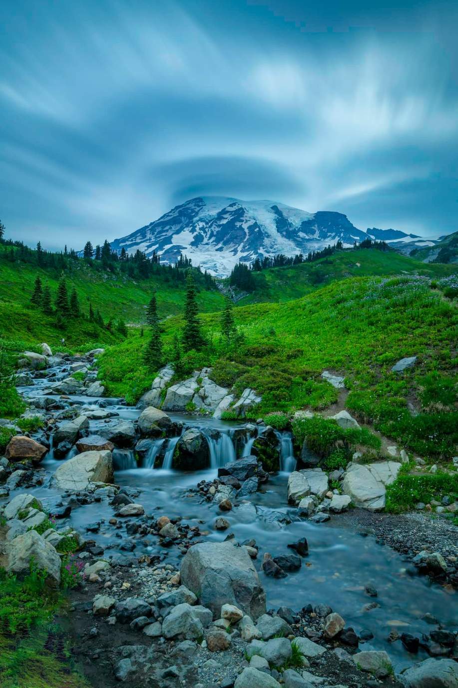 Solve Mt. Rainier, WA jigsaw puzzle online with 77 pieces Solve Mt. Rainier, WA jigsaw puzzle online with 77 pieces