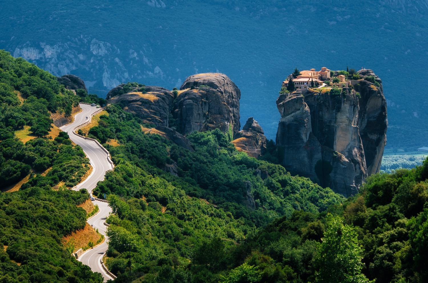 Solve Holy Trinity Monestary, Meteora, Greece jigsaw puzzle online with ...