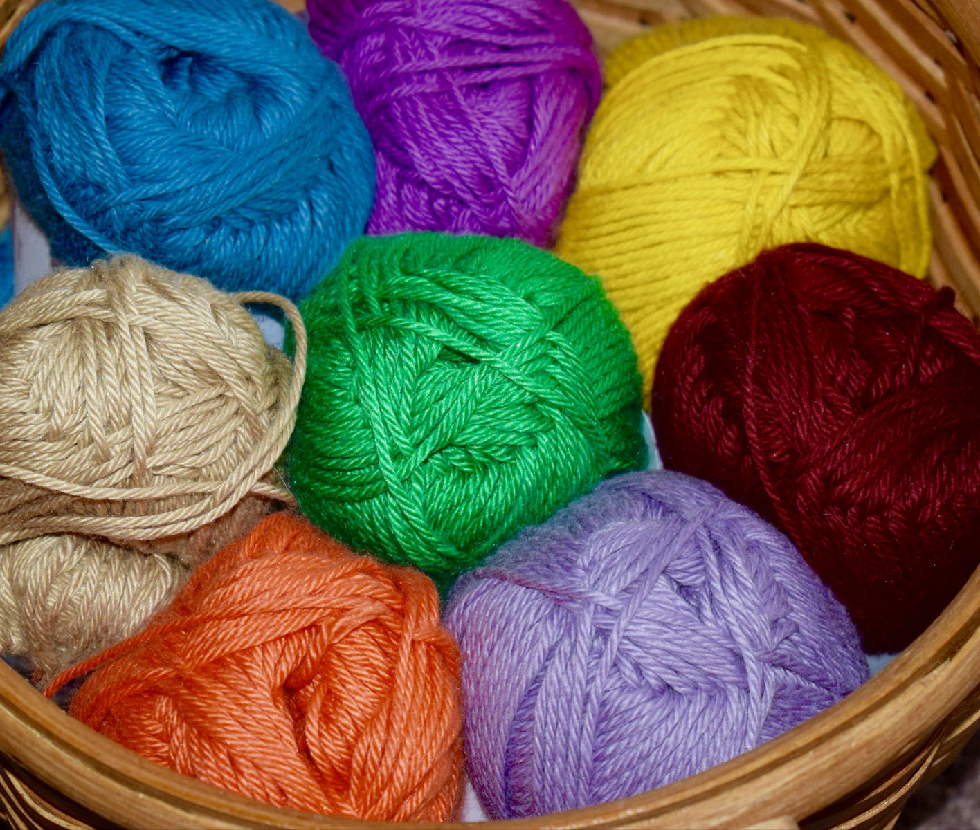 Solve cotton-yarn jigsaw puzzle online with 480 pieces