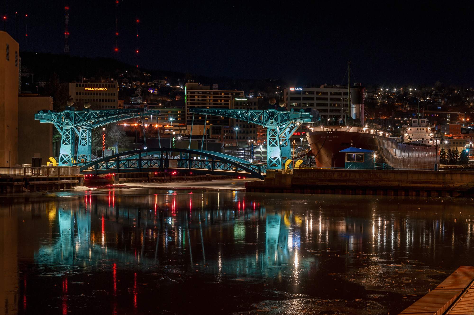 Solve Minnesota Slip Bridge jigsaw puzzle online with 176 pieces