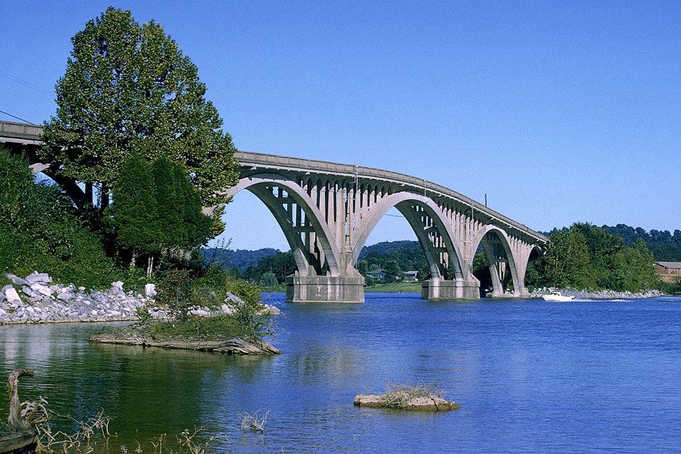 Solve Old Solway Bridge - John Stephenson jigsaw puzzle online with 126 ...