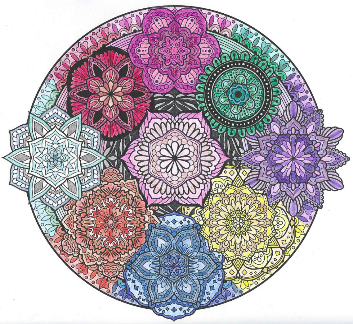 Solve colorful mandala jigsaw puzzle online with 25 pieces