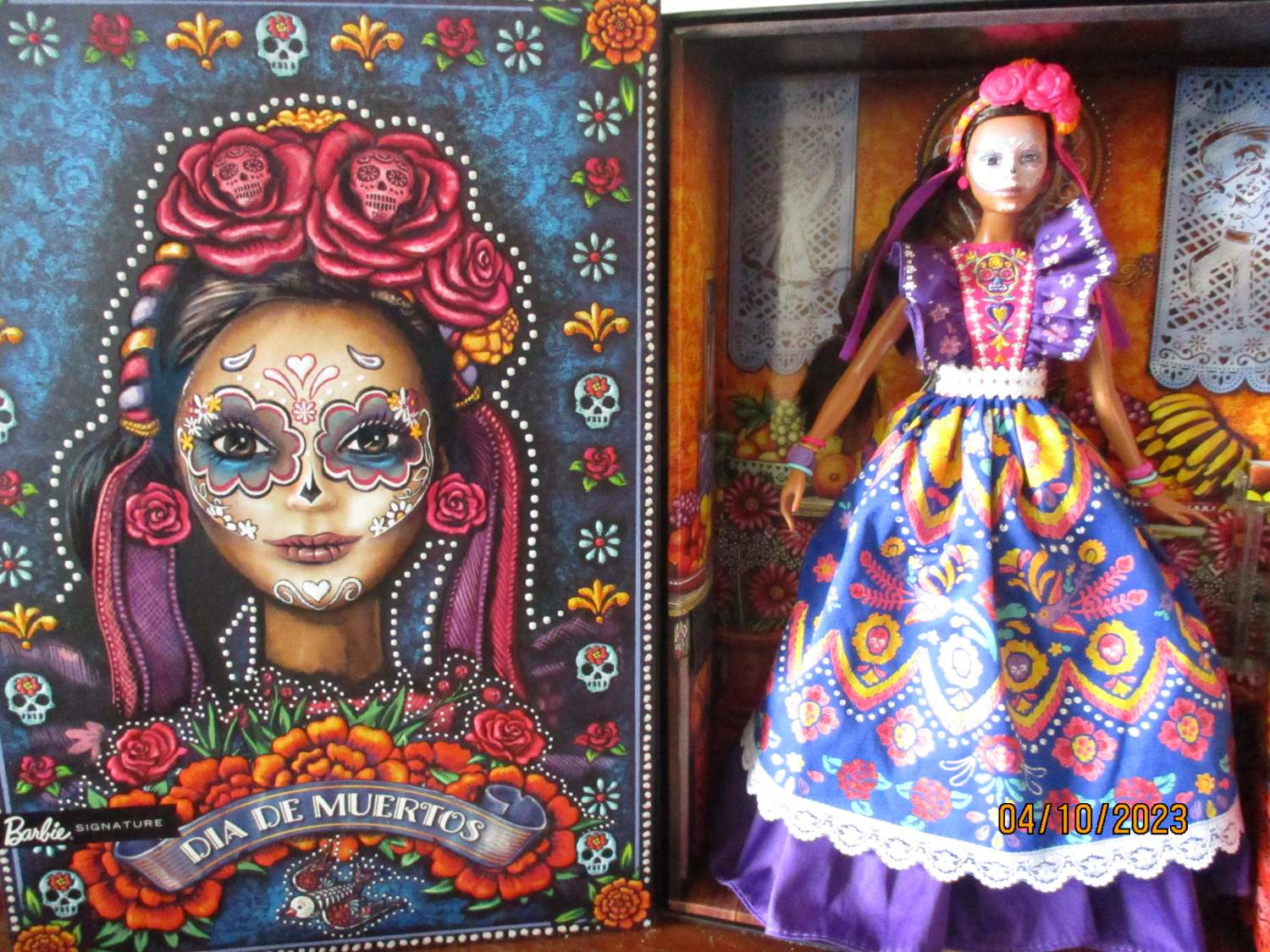 Jigsaw Puzzle | 2022 Día De Muertos (Day of the Dead) Barbie | 70 ...