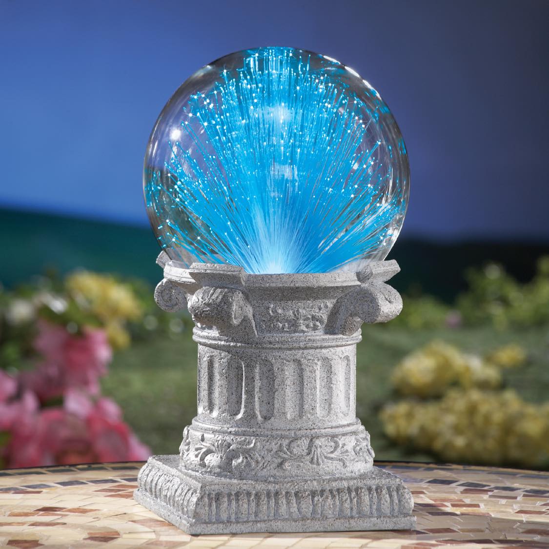 Solve A Pretty Lighted Glass Ball jigsaw puzzle online with 36 pieces