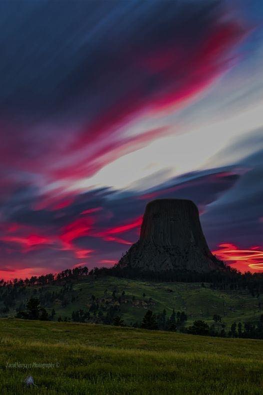 Solve Devil's Tower framed by a spectacular sky. jigsaw puzzle online ...