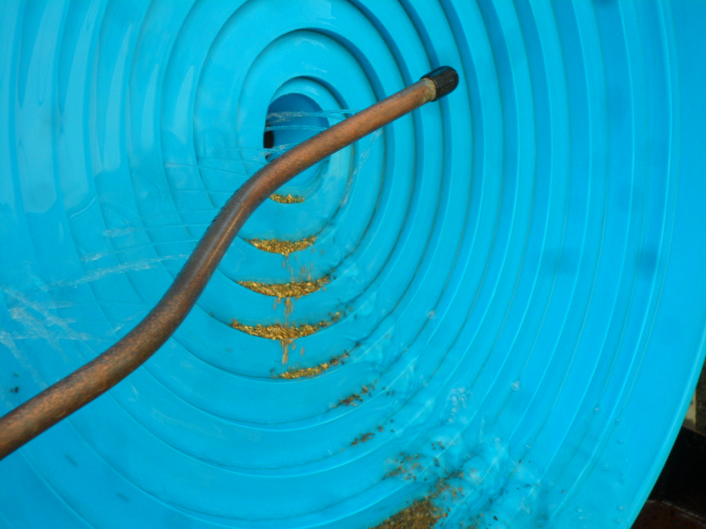 Solve panning for gold jigsaw puzzle online with 108 pieces