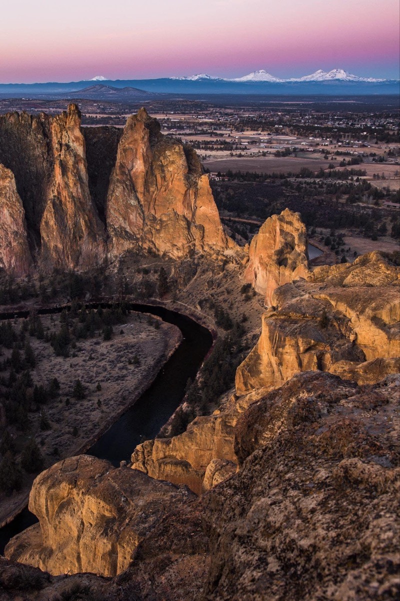 Solve Oregon jigsaw puzzle online with 187 pieces