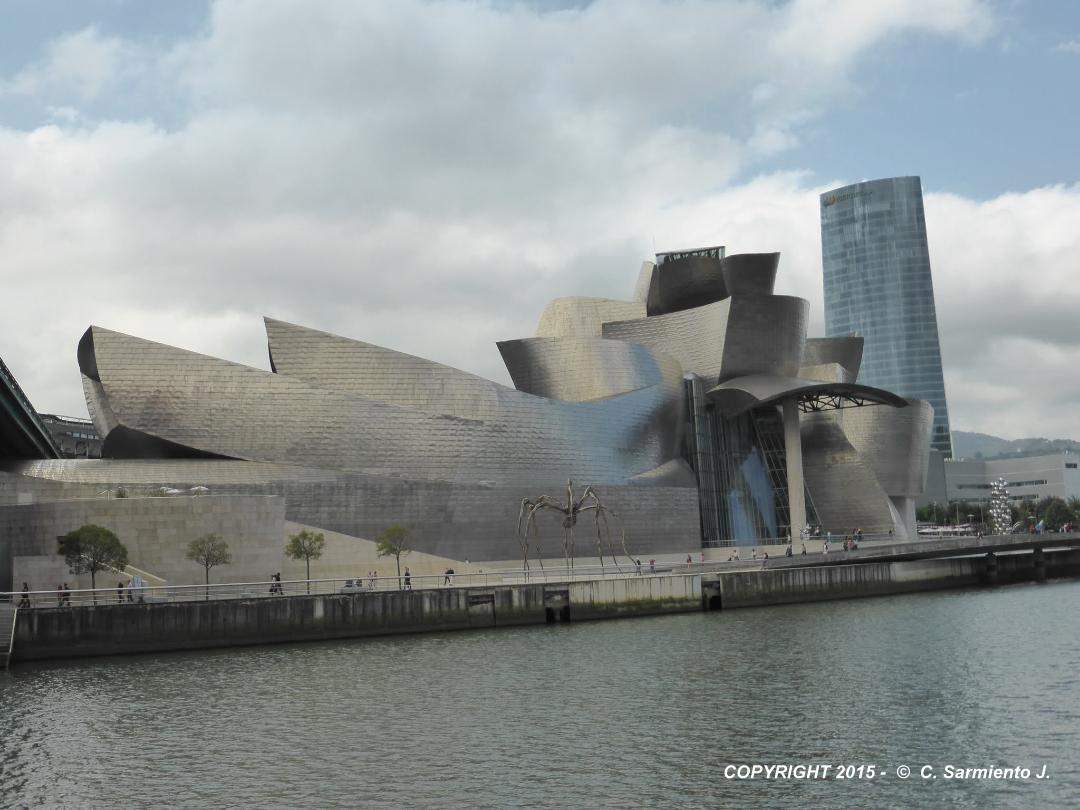 Solve SPAIN - Bilbao - Guggenheim Museum jigsaw puzzle online with 88 ...