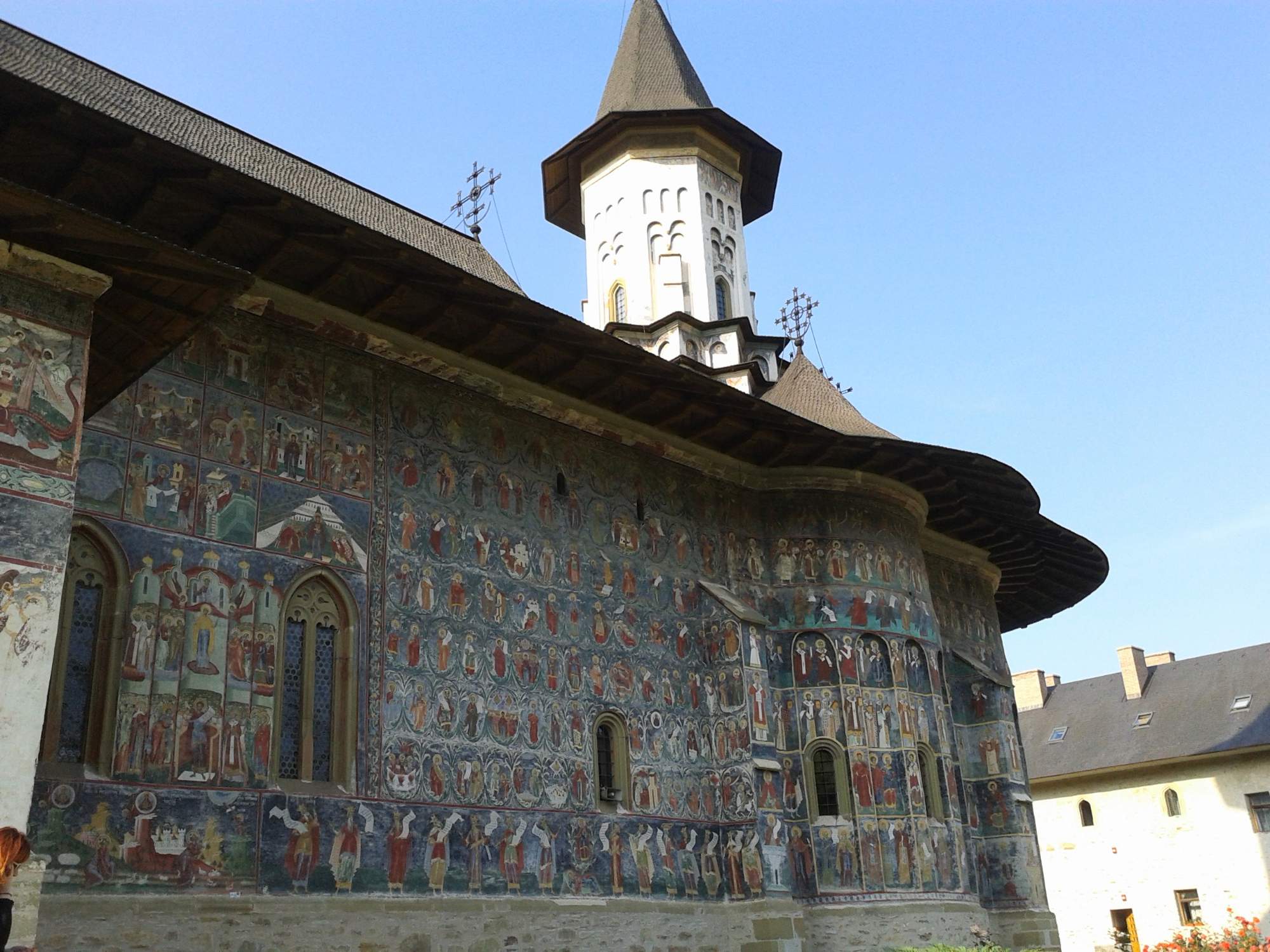 Solve Painted church jigsaw puzzle online with 252 pieces