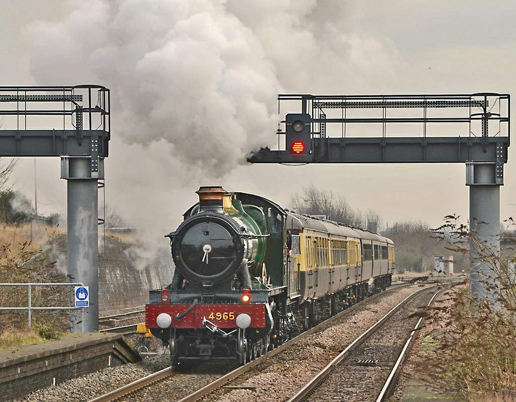 Solve GWR Hall Class 4-6-0 4965 Rood Ashton Hall. jigsaw puzzle online ...