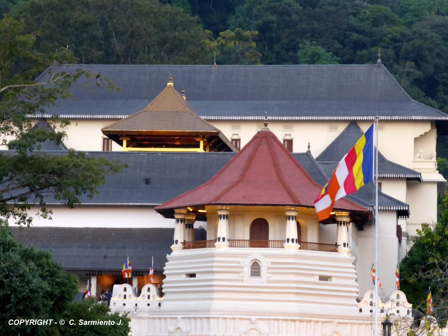 Solve SRI LANKA – Kandy - Dalada Maligawa Temple (Temple of the Sacred ...