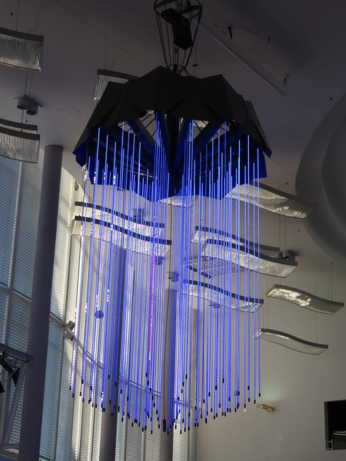 Solve Changing lights at Questacon jigsaw puzzle online with 154 pieces